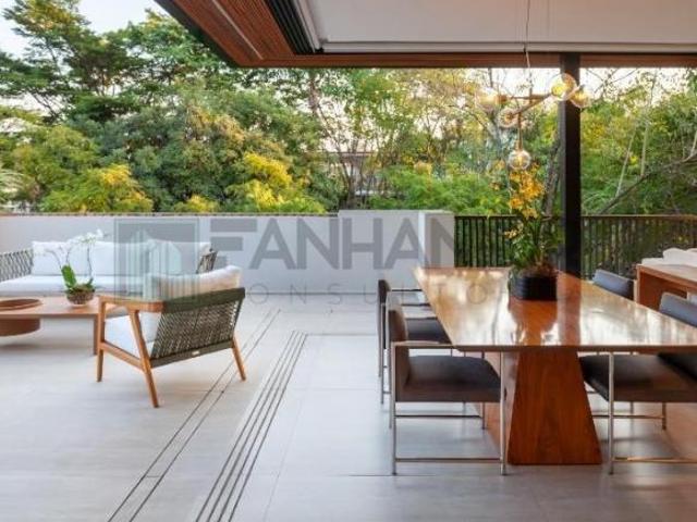 CASA EM CONDOMÍNIO DE LUXO À VENDA EM SÃO PAULO! Venha conhecer o Essenza House E Garden, um condom