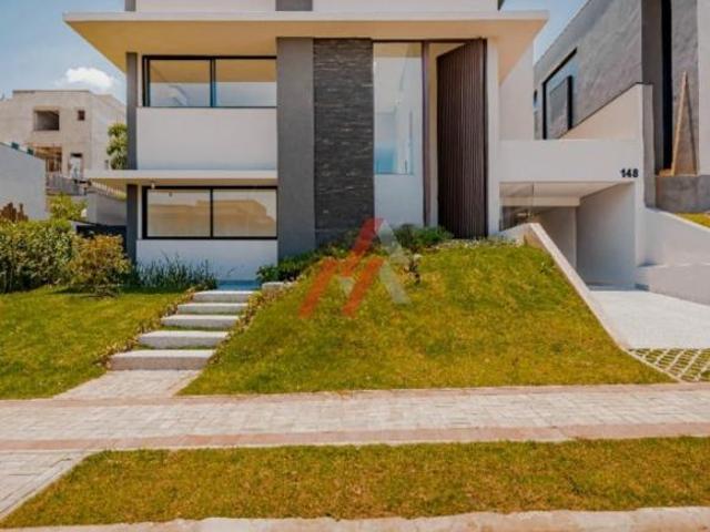 Casa em Condomínio de Luxo à Venda em Tamboré, Santana de Parnaíba SP: 3 Quartos, 3 Suítes, 3 Salas