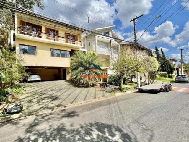 Casa em Condomínio de Luxo com 3 Quartos e 4 Vagas em Cotia SP, Bairro São Paulo II 360m² Venda