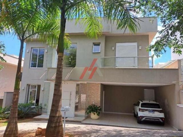 Casa em Condomínio de Luxo com 3 Quartos e 4 Vagas em Santana de Parnaíba SP Imperdível!