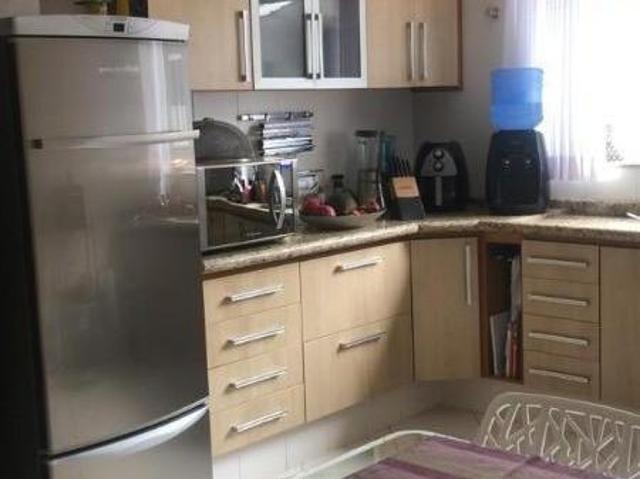 Casa em Condomínio de Luxo com 3 Suítes e 4 Vagas na Villa dos Inglezes Sorocaba SP