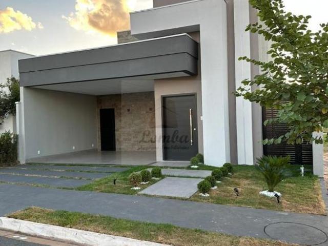 Casa em Condomínio de Luxo com 3 Suítes e 4 Vagas de Garagem em Coxipó da Ponte, Cuiabá MT Imperdí