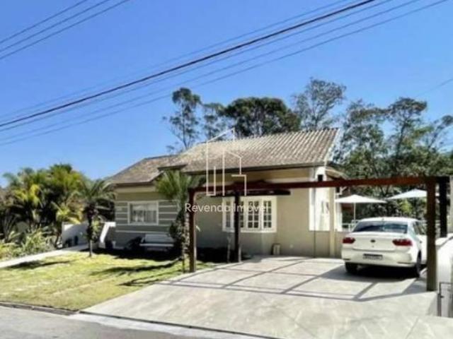 Casa em Condomínio de Luxo com 5 Quartos e Piscina em Jardim do Golf I, Jandira SP: Reformada, Envid