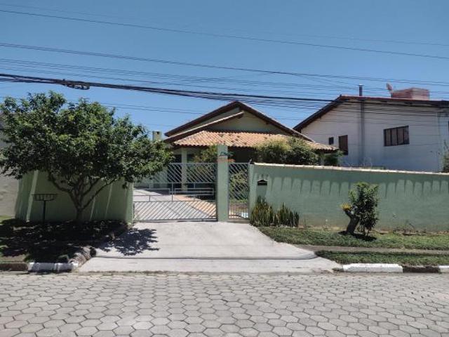 Casa em Condomínio de Luxo em Vargem Grande Paulista SP: 3 Quartos, 1 Suíte, 3 Salas, 3 Banheiros, 4