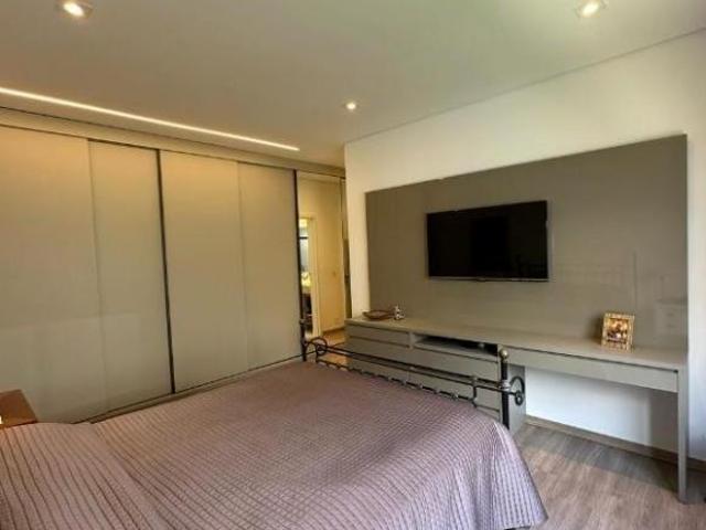 Casa em Condomínio de Luxo em Alphaville Nova Esplanada 3 3 quartos, 3 suítes, 2 salas, 6 vagas de
