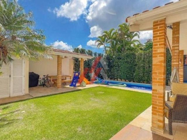 Casa em Condomínio de Luxo em Alphaville, Santana de Parnaíba SP: 3 Quartos, 1 Suíte, 2 Salas, 3 Ban