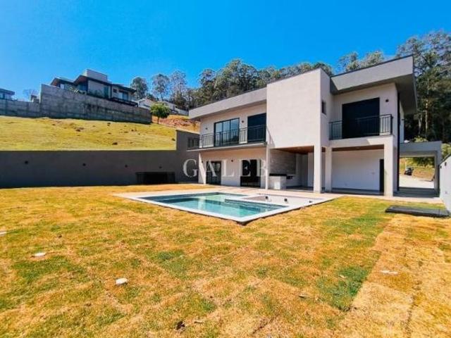 Casa em Condomínio de Luxo em Atibaia SP 3 Quartos, 3 Suítes, 2 Salas Condomínio Quintas da Boa Vi