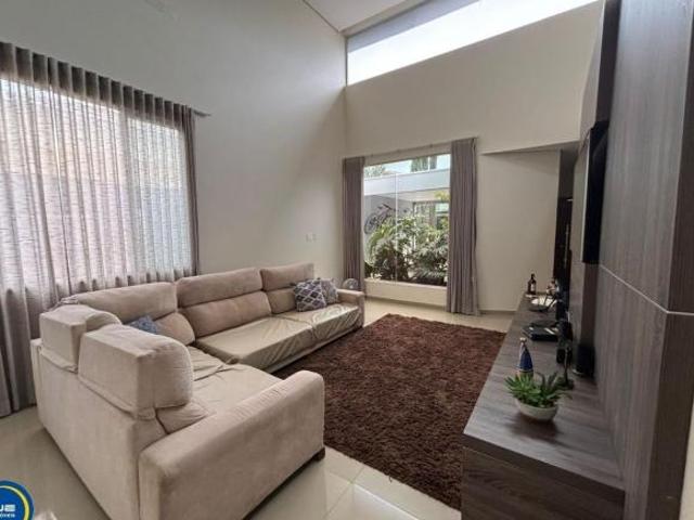 Casa em Condomínio de Luxo em Indaiatuba SP: 4 Quartos, 2 Suítes, 214,84m², 2 Salas, 5 Banheiros, 4