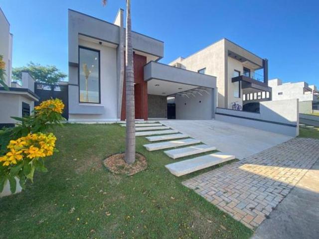 Casa em Condomínio de Luxo em Itupeva SP 3 quartos, 3 suítes, 3 salas, 5 banheiros, 4 vagas, 172m²