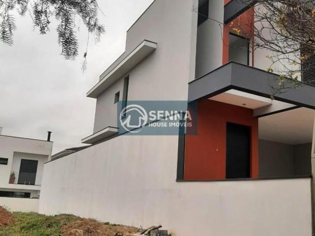 Casa em Condomínio de Luxo em Jundiaí SP: 3 quartos, 3 suítes, 3 salas, 4 banheiros, 2 vagas, 195m²