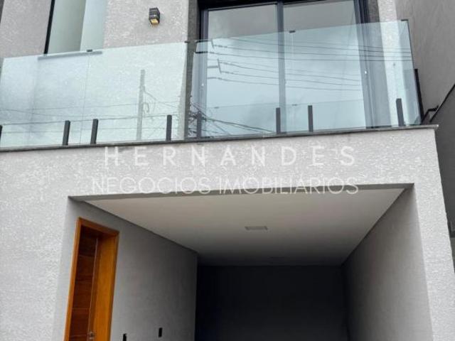 Casa em Condomínio de Luxo em Nova Jaguari, Santana de Parnaíba SP: 3 Quartos
