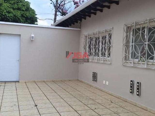 Casa em Condomínio de Luxo em São Paulo SP: 4 Quartos, 2 Suítes, 3 Salas, 4 Banheiros, 4 Vagas de Ga