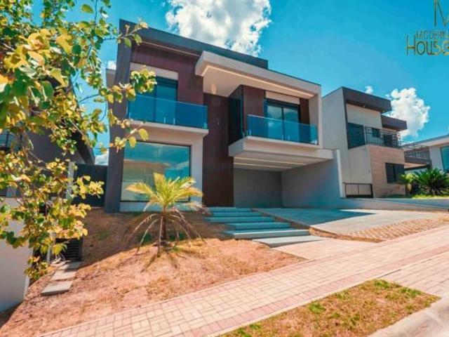 Casa em Condomínio de Luxo em Santana de Parnaíba SP: 4 dormitórios, 4 suítes, 3 salas, 5 banheiros