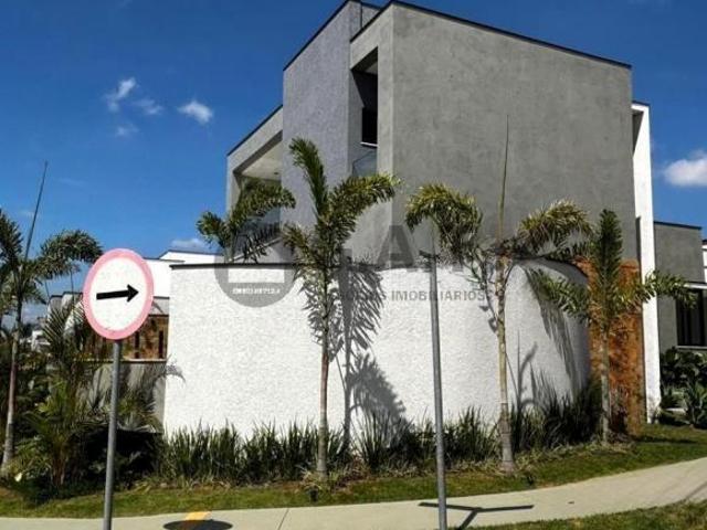 Imóvel no Residencial Chácara Ondina em Sorocaba SP: 3 quartos, 3 suítes, 3 salas, 5 banheiros, 4 va