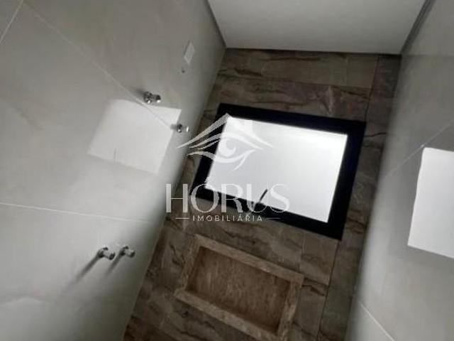 Casa em Condomínio de Luxo em Sorocaba SP, no Wanel Ville: 3 Quartos, 3 Suítes, 1 sala, 2 vagas, 13