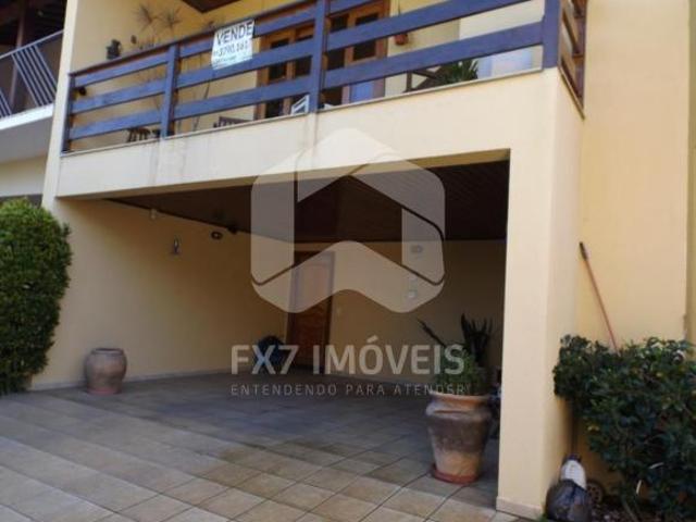 Casa em Condomínio de Luxo em Sousas Campinas SP 2 quartos, 2 suítes, 2 salas, 3 banheiros, 2 vag
