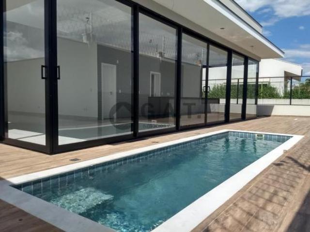 Casa em Condomínio de Luxo na Terras Alpha em Votorantim SP: 3 quartos, 3 suítes, 2 salas, 3 banheir
