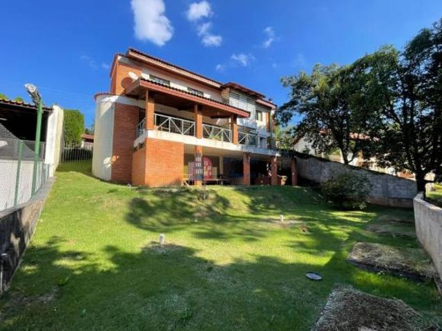 Casa em Condomínio de Luxo na Morada do Sol em Santana de Parnaíba SP: 4 quartos, 1 suíte, 2 salas