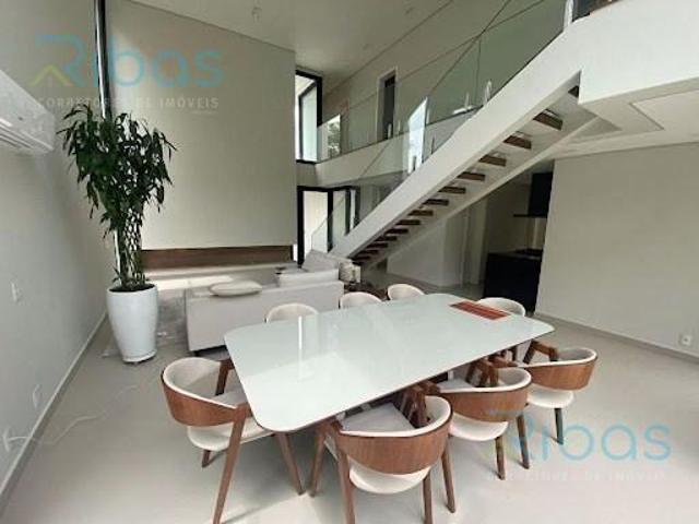Casa em Condomínio de Luxo no Veduta Blu em Jundiaí SP: 3 Quartos, 3 Suítes, 1 Banheiro, 4 Vagas de