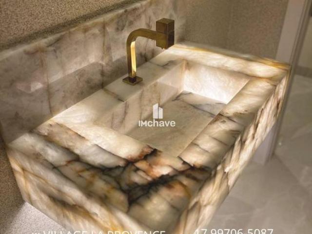 Casa em Condomínio de Luxo no Village Provence 3 Suítes, 3 Salas, 5 Banheiros, 4 Vagas São José