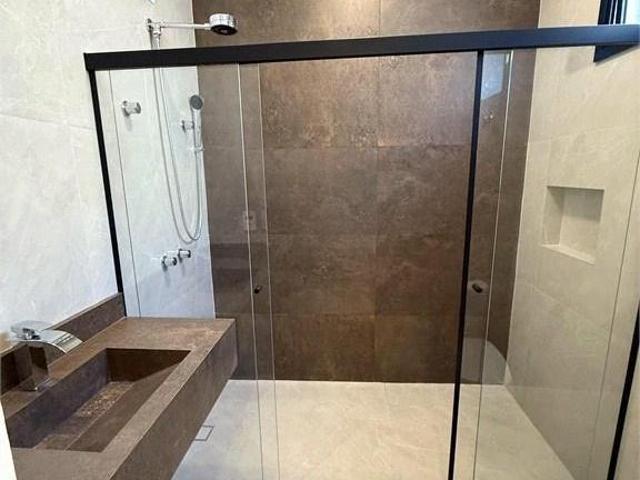 Casa em condomínio de luxo no Centro de Itu SP com 4 quartos, 4 suítes, 1 sala, 2 banheiros, 6 vagas