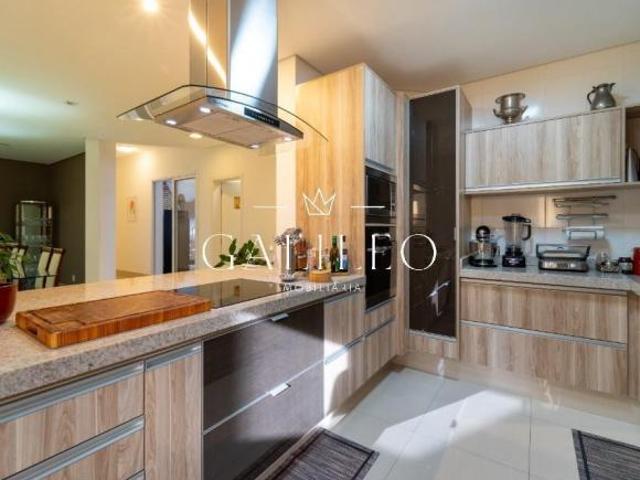Casa em Condomínio de Luxo no Engordadouro, Jundiaí SP: 3 Quartos, 1 Suíte, 2 Salas, 4 Banheiros, 2