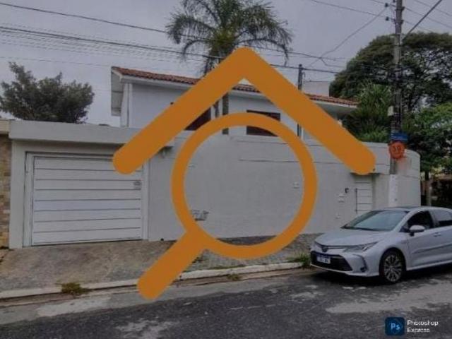 Casa em Condomínio de Luxo no Jardim Campo Grande, São Paulo SP: 3 Quartos, 1 Suíte, 3 Salas, 4 Banh