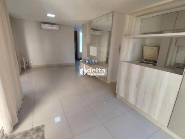 Casa em condomínio disponível para locação e venda no bairro Granja Marileuza Uberlândia em Uberlând