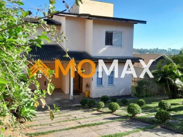 Casa em condomínio disponível para locação e venda