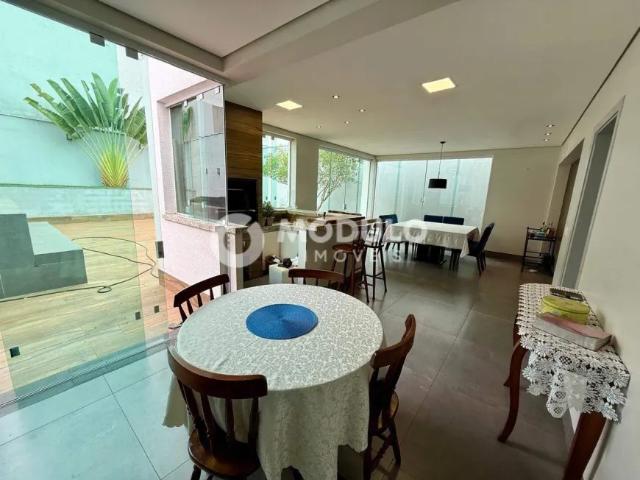 Casa em condomínio disponivel para locação no bairro Gávea