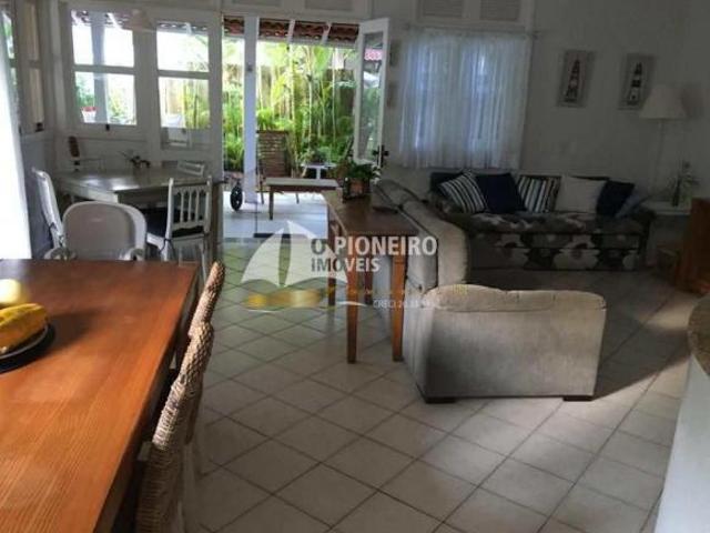 Casa em condomínio disponível para venda em Juquehy!