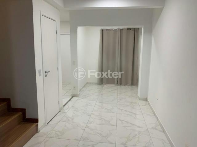 Casa em Condomínio em condomínio com 2 dormitórios em Cotia