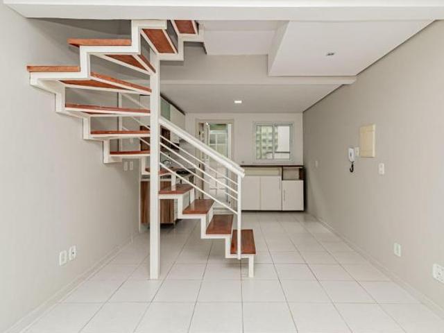 Casa em Condomínio em Cavalhada