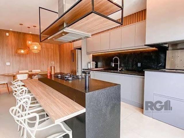 Casa em Condomínio em Centro