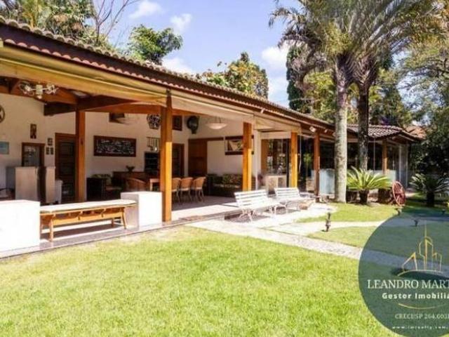 Casa em condomínio à venda, 5 dormitórios e 953 m², Chácara Monte Alegre São Paulo