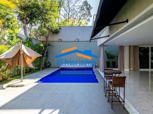 Casa em Condomínio em Chácara Santo Antônio Zona Sul com 600m², 3 suítes!