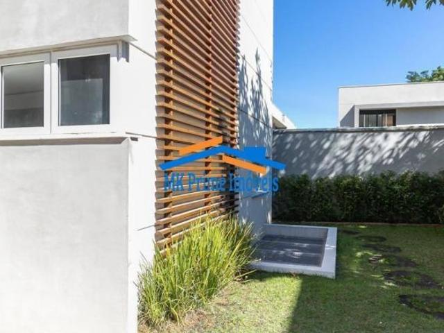Casa em Condomínio em Chácara Santo Antônio Zona Sul com 707m², 4 suítes!
