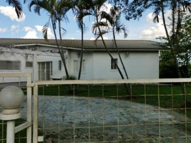 Casa em Condomínio em CITY CASTELLO com 750 m², 4 quarto s, 2 suíte s