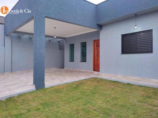 Casa em condomínio em Atibaia: $ 990 mil com piscina
