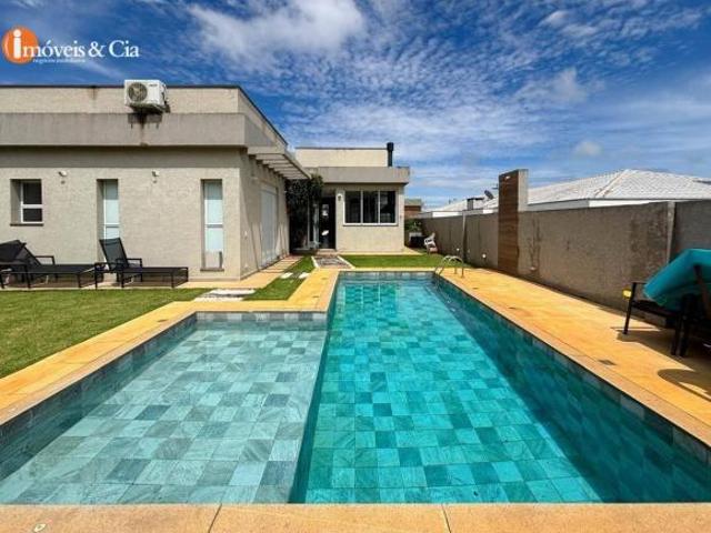 Casa em condomínio em Atibaia