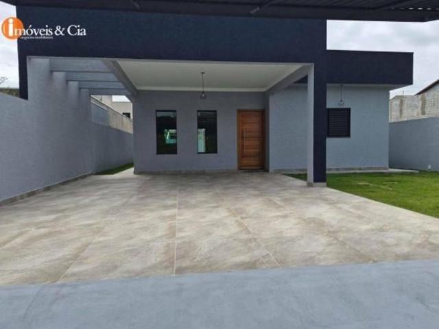 Casa em condomínio em Atibaia: com piscina R$ 1.070.000,00