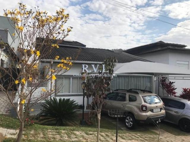 Casa em condomínio em Atibaia SP: 3 dormitórios, 1 suíte, 2 salas, 3 banheiros, 2 vagas de garagem