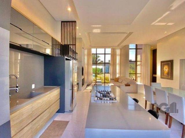 Casa em Condomínio em Dubai