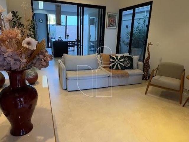 Casa em Condomínio em Esmeralda II Marília, SP