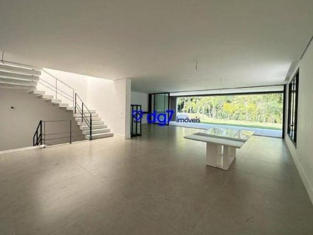 Casa em condomínio em excelente localização, 828 m² Granja Julieta São Paulo/SP