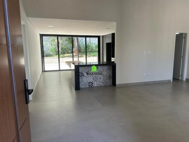 Casa em condomínio em Francisco Pereira com 154.00 m², 3 quarto s, 1 suíte s