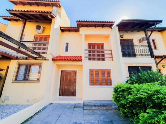 Casa em Condomínio em Hípica