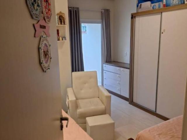 Casa em Condomínio em Indaiatuba SP, 4 Quartos sendo 3 Suítes, 01 master com closet, 2 Salas, 5 Banh