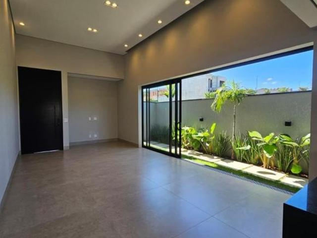 Casa em condomínio em Indaiatuba SP, Jardim Villa Sapezal: 3 suítes, 2 salas, 5 banheiros, 4 vagas