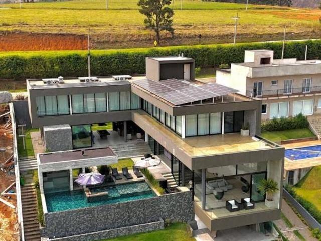 Casa em condomínio em Joanopolis